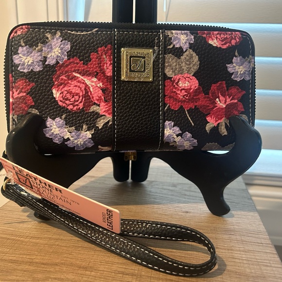 Stone Mountain Accessories | Bags | Stone Mountain Floral Long Wallet ...